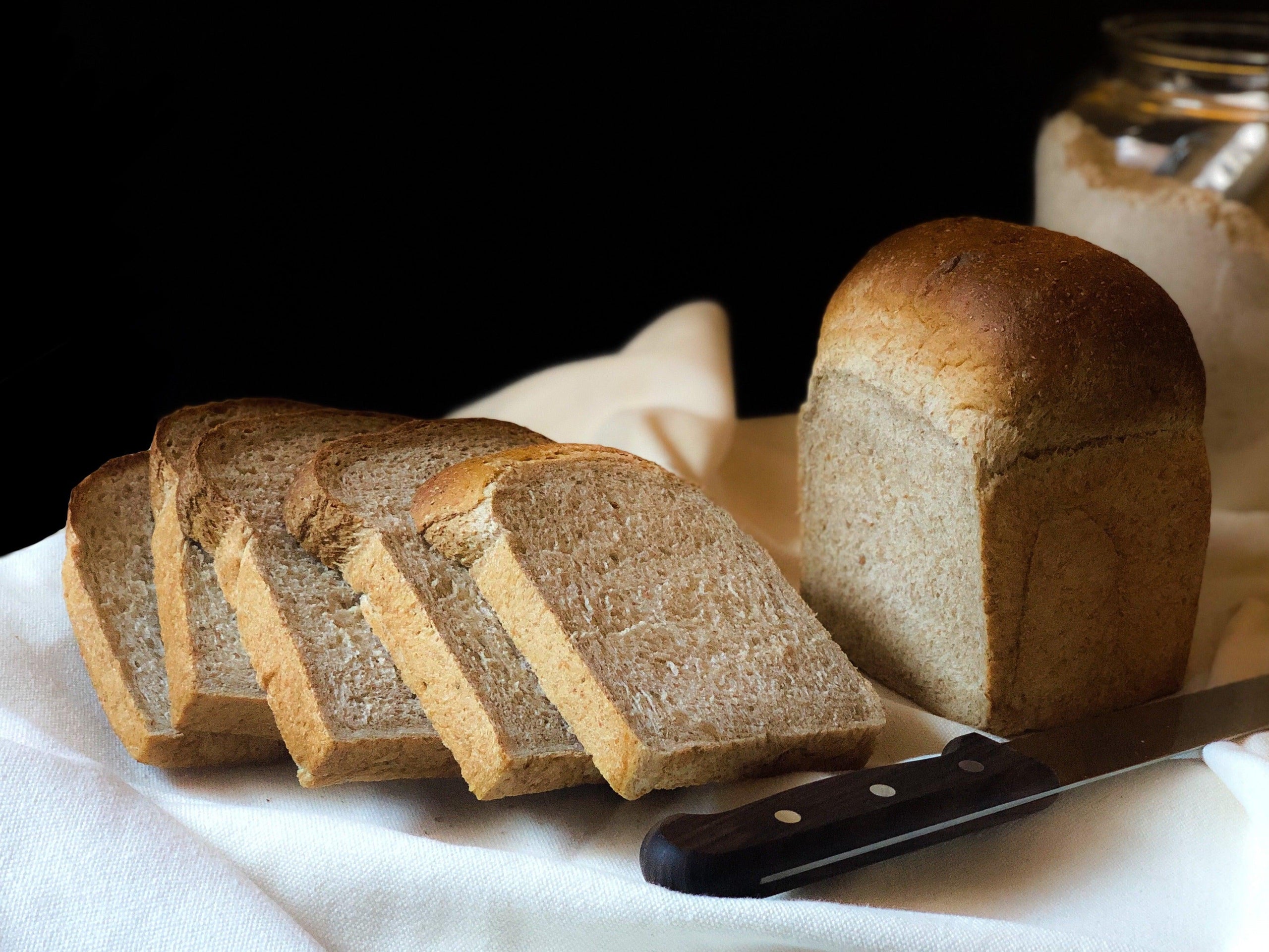 How To Make Whole Wheat Shokupan (Fluffy Japanese Milk Bread ...
